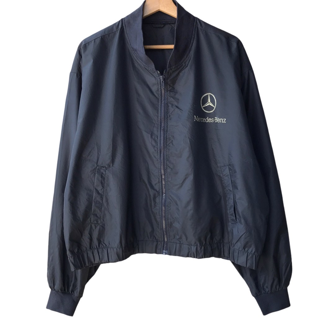 Mercedes Benz Small Logo Promo Light Windbreaker Jacket, Men's Fashion ...