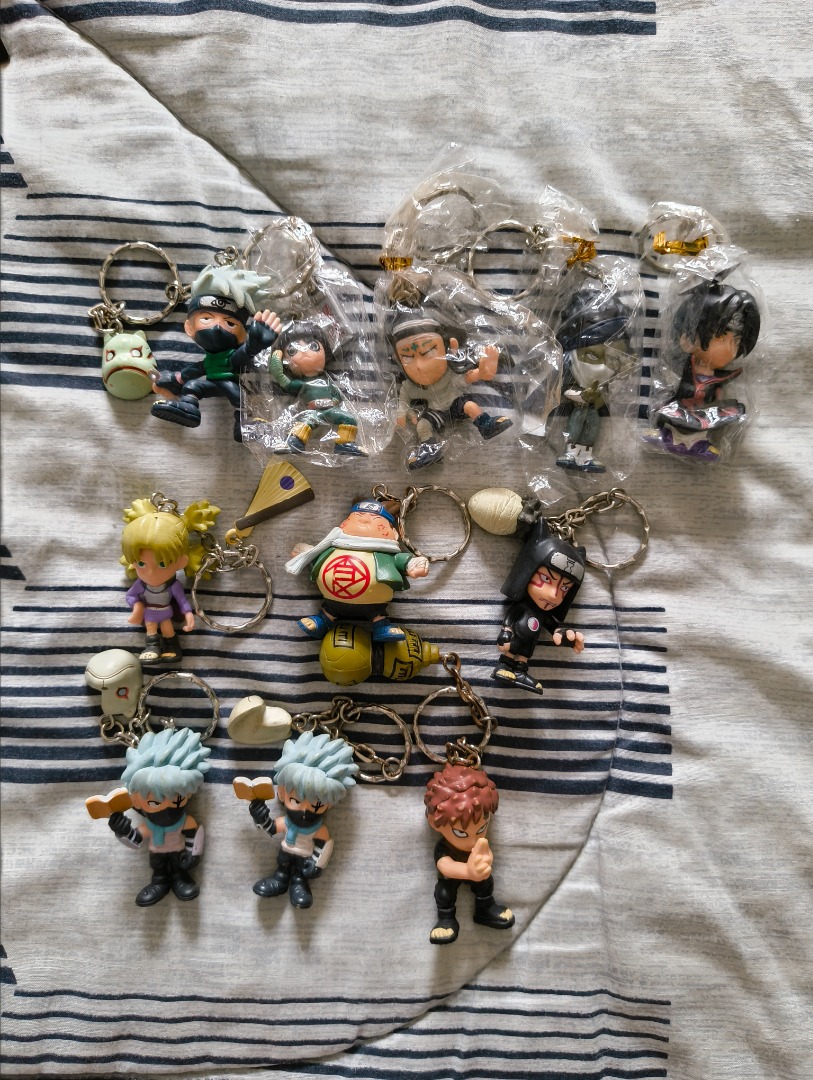 Naruto keychains (Zabusa, kakashi, gaars, rock lee, temari etc ...