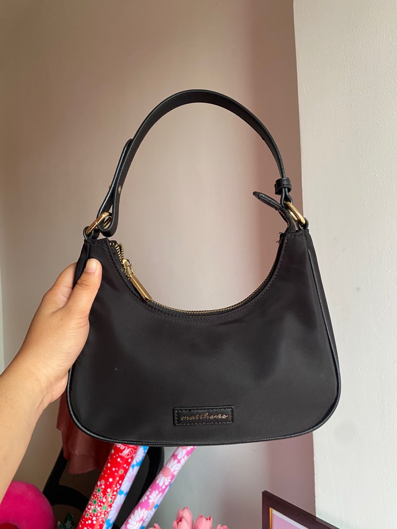 Original Matthews Baguette Bag, Women's Fashion, Bags & Wallets ...