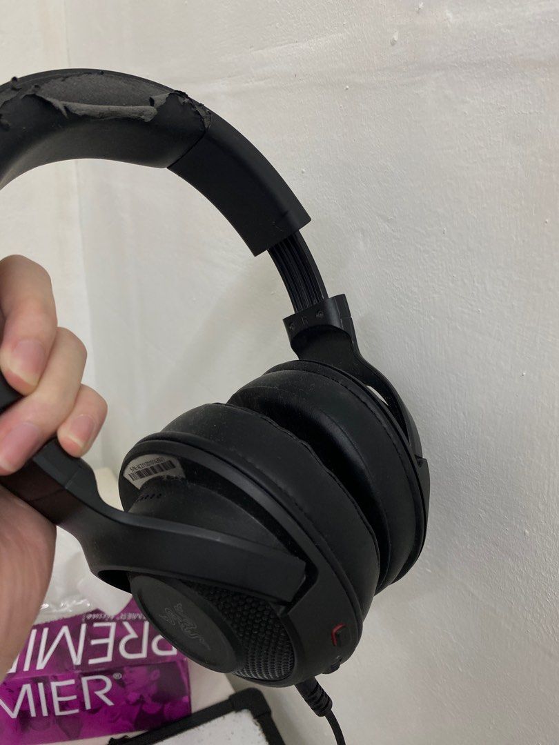 Razer headphones, Audio, Headphones & Headsets on Carousell