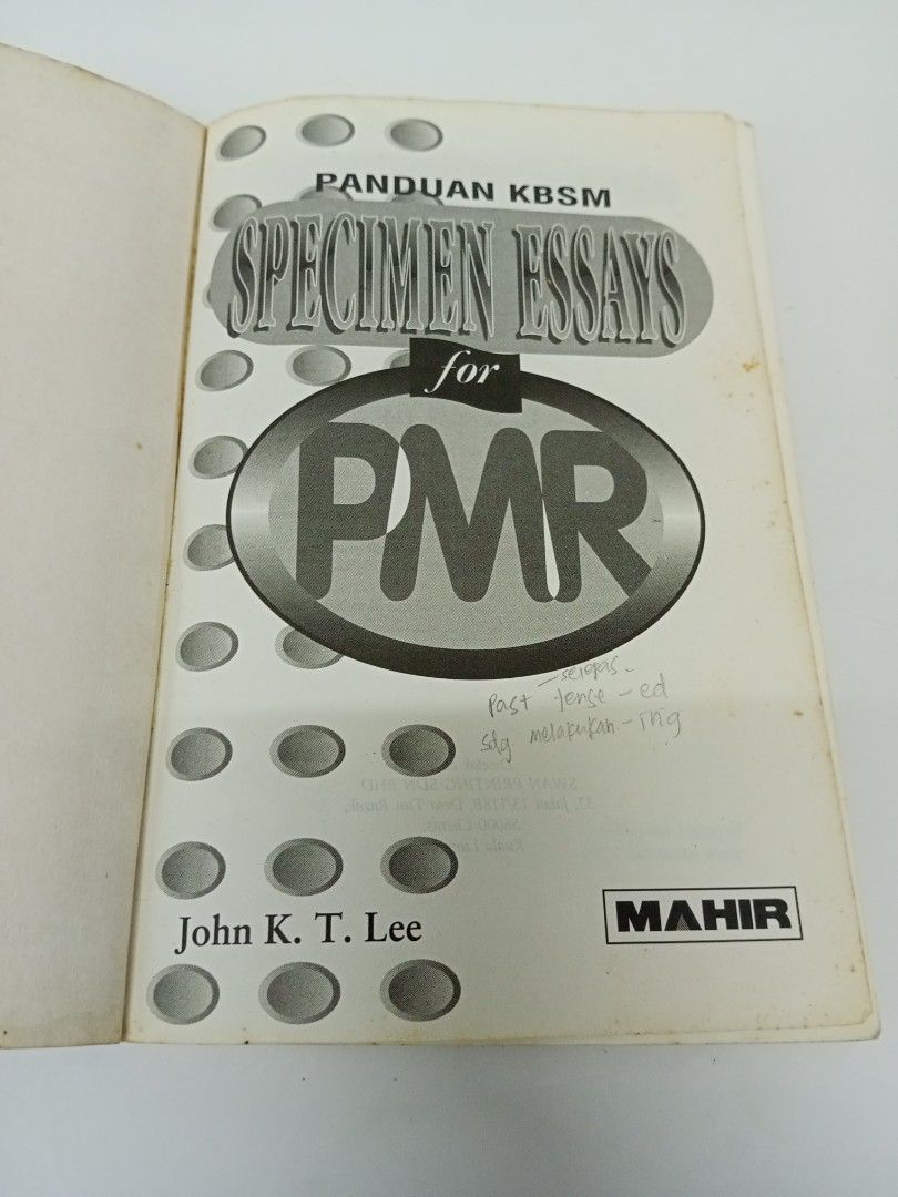 Reference Book Specimen Essays for PMR, A Unique Guide For Bahasa ...