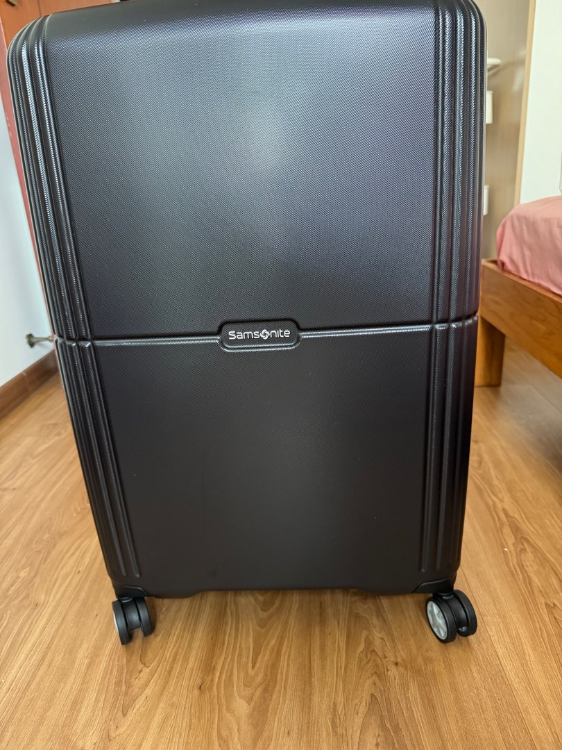 Samsonite spinner 69/25, Hobbies & Toys, Travel, Luggage on Carousell