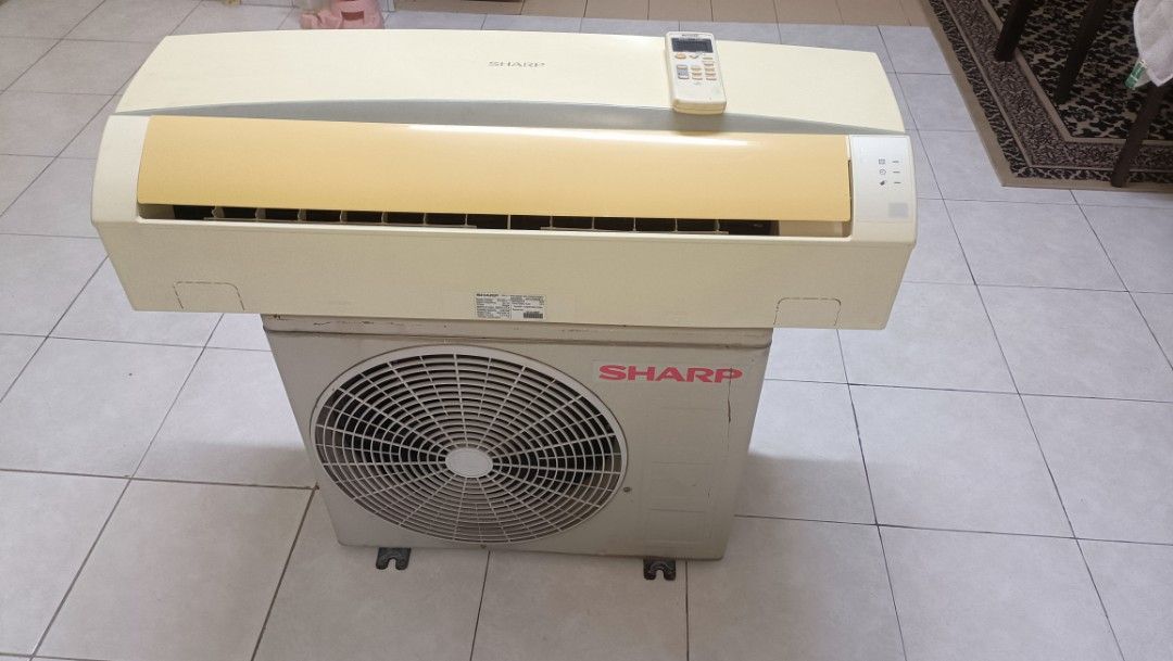 Sharp Aircond 1hp Normal Condition, TV & Home Appliances, Air ...