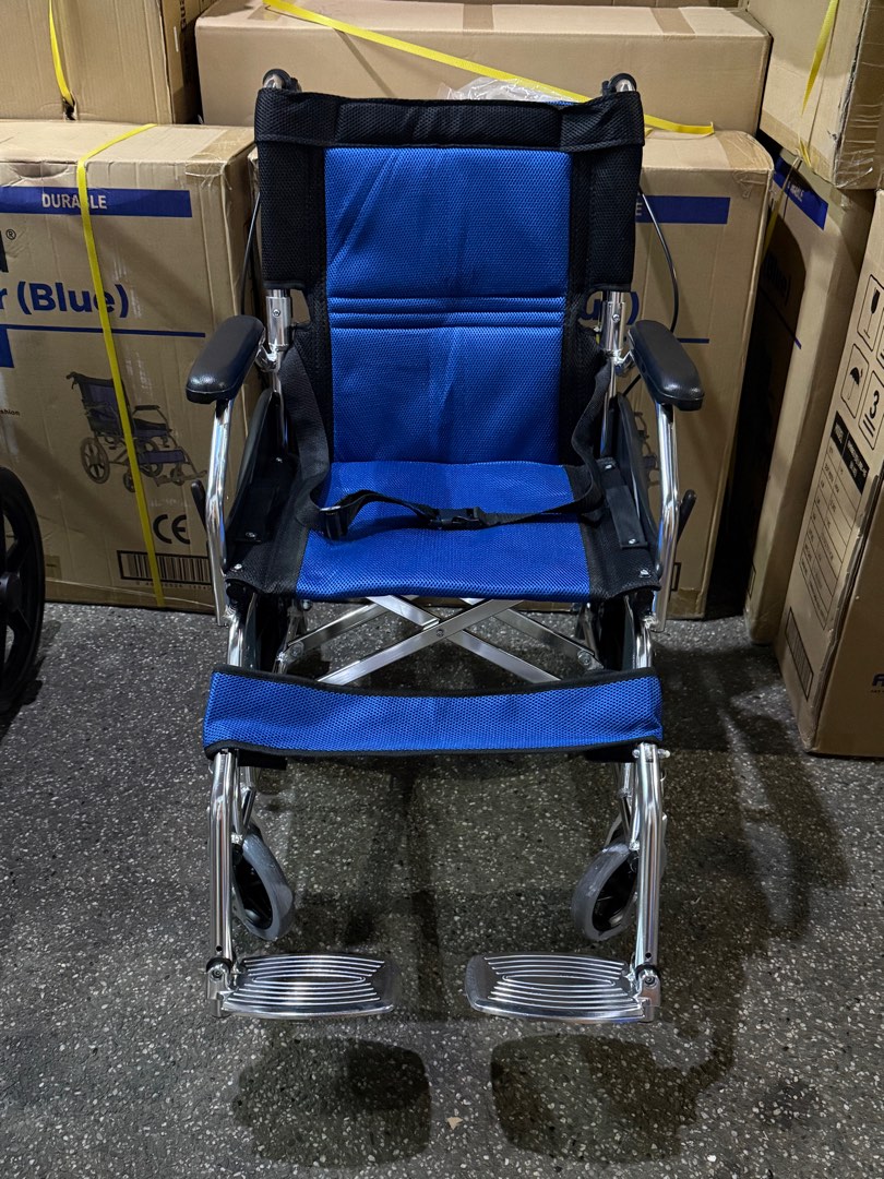 Travel wheelchair small wheels, Health & Nutrition, Assistive ...