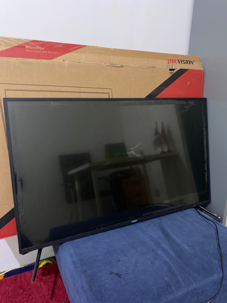 Tv led aqua 45 inchi (layar pecah dalem), Elektronik, TV & Perlengkapan ...
