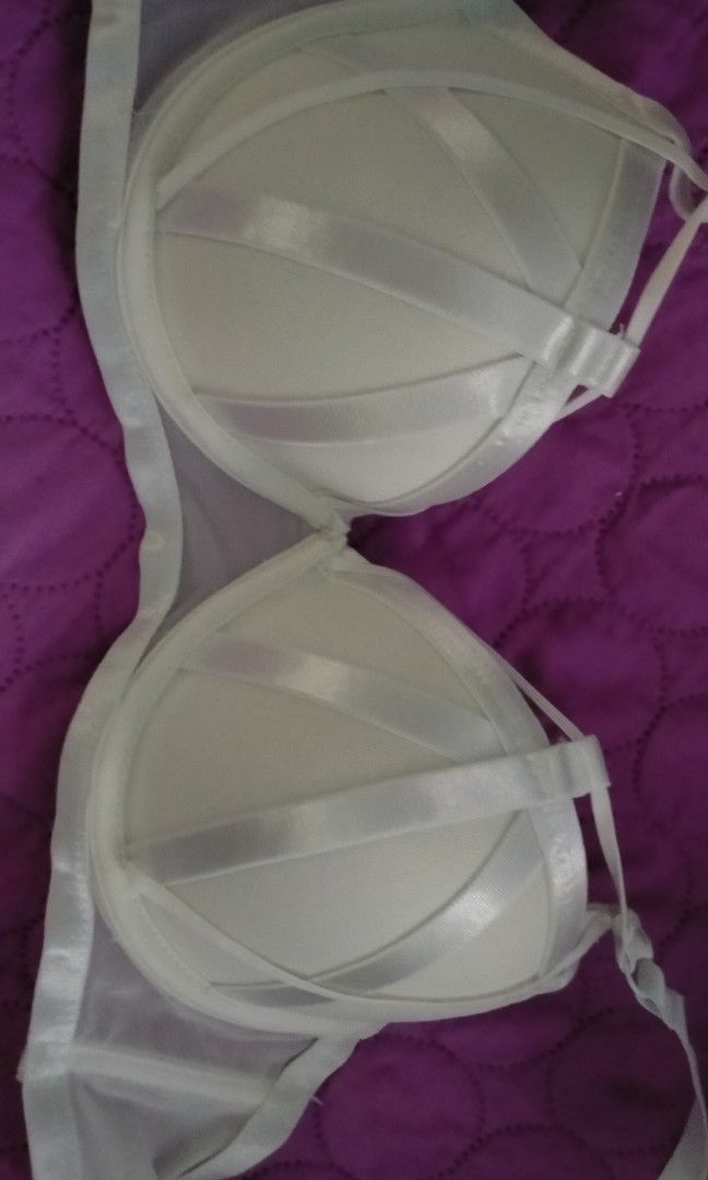White bandage 34b cup bra, Women's Fashion, New Undergarments ...