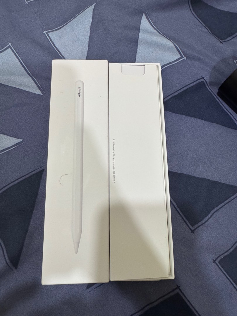 APPLE Pen [USB-C], Mobile Phones & Gadgets, Other Gadgets on Carousell