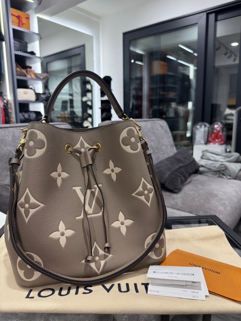 Authentic LV Neo Noe Medium Creme Full Set w 2020 Receipt, Luxury, Bags & Wallets on Carousell
