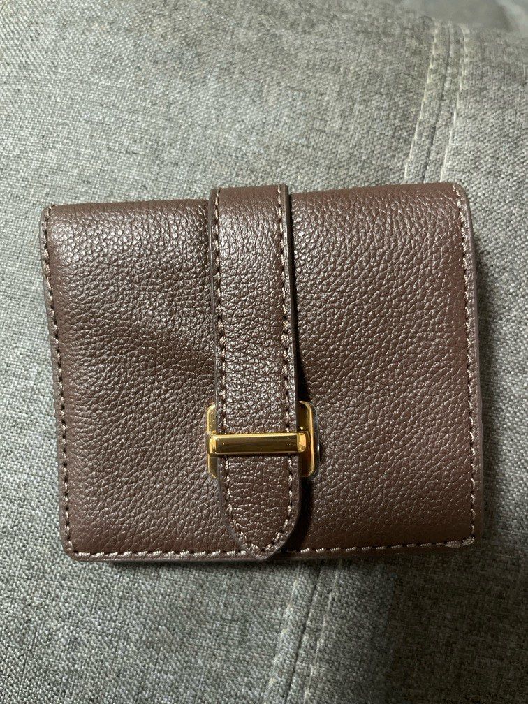 Fossil emery small snap bifold, Women's Fashion, Bags & Wallets ...