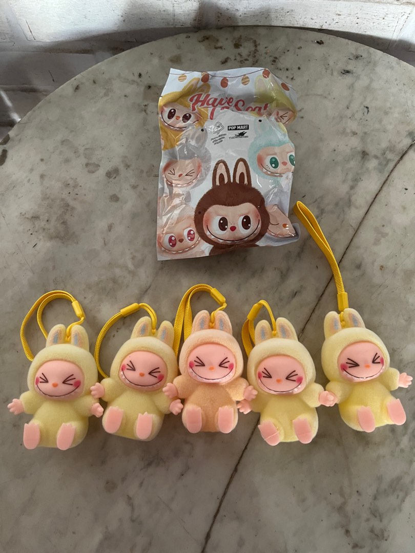 Gantungan Labubu 10 cm, Toys & Collectibles, Mainan di Carousell