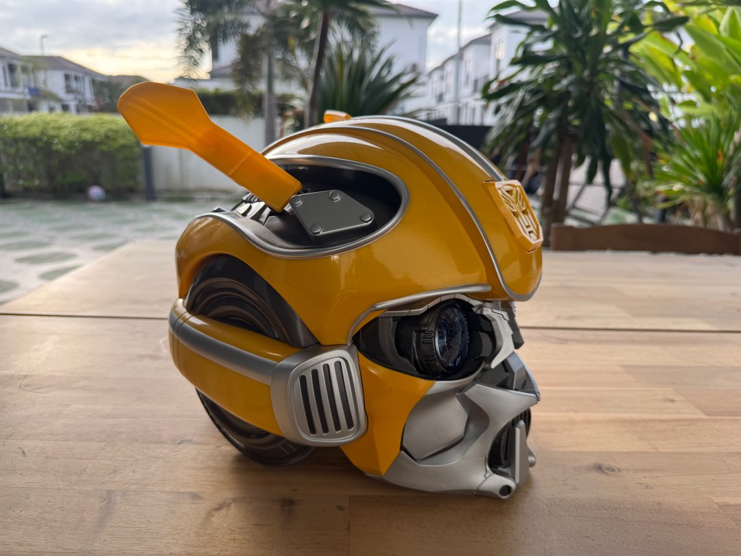 Hasbro Bumblebee Helmet Bluetooth Speaker, Hobbies & Toys, Toys & Games ...