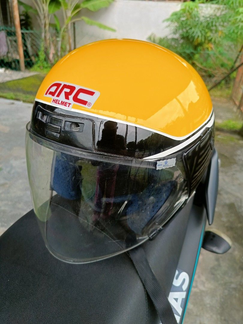 Helmet ARC Discovery Airbrush, Auto Accessories on Carousell