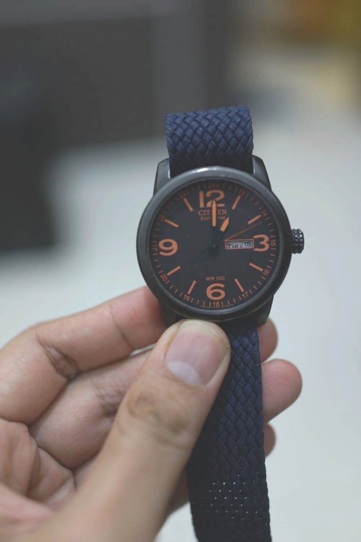 Jam tangan Citizen eco-drive solar power, Fesyen Pria, Jam Tangan di ...