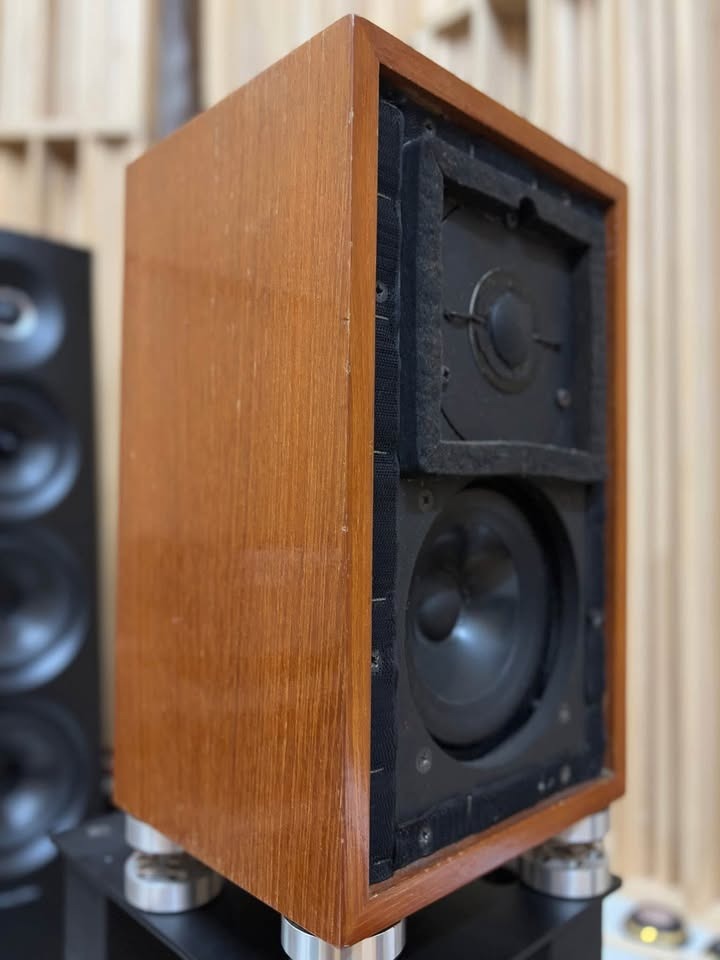 KEF w/ Raymond Cooke Signature Limited Edition | Made in England UK ...
