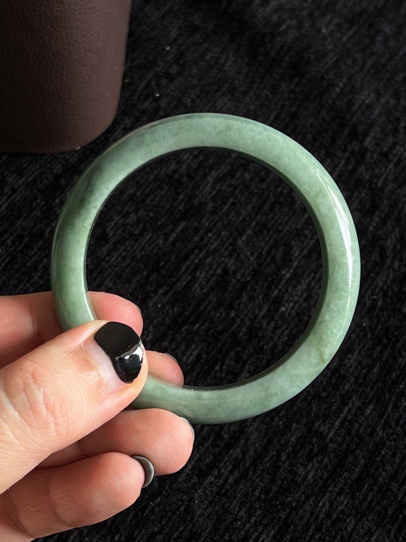 Natural Jadeite Grade A - 58.8mm Diameter (with authentication cert ...