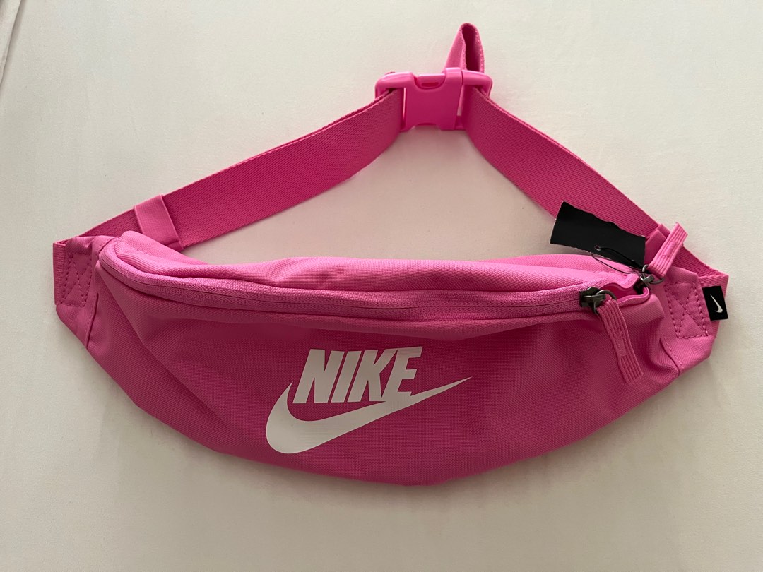 Nike Fanny Pack Hip Pack, Men's Fashion, Bags, Belt bags, Clutches and ...