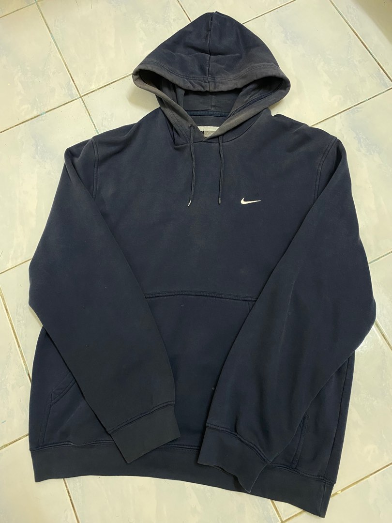 Nike Small Swoosh Vintage, Men's Fashion, Coats, Jackets and Outerwear ...
