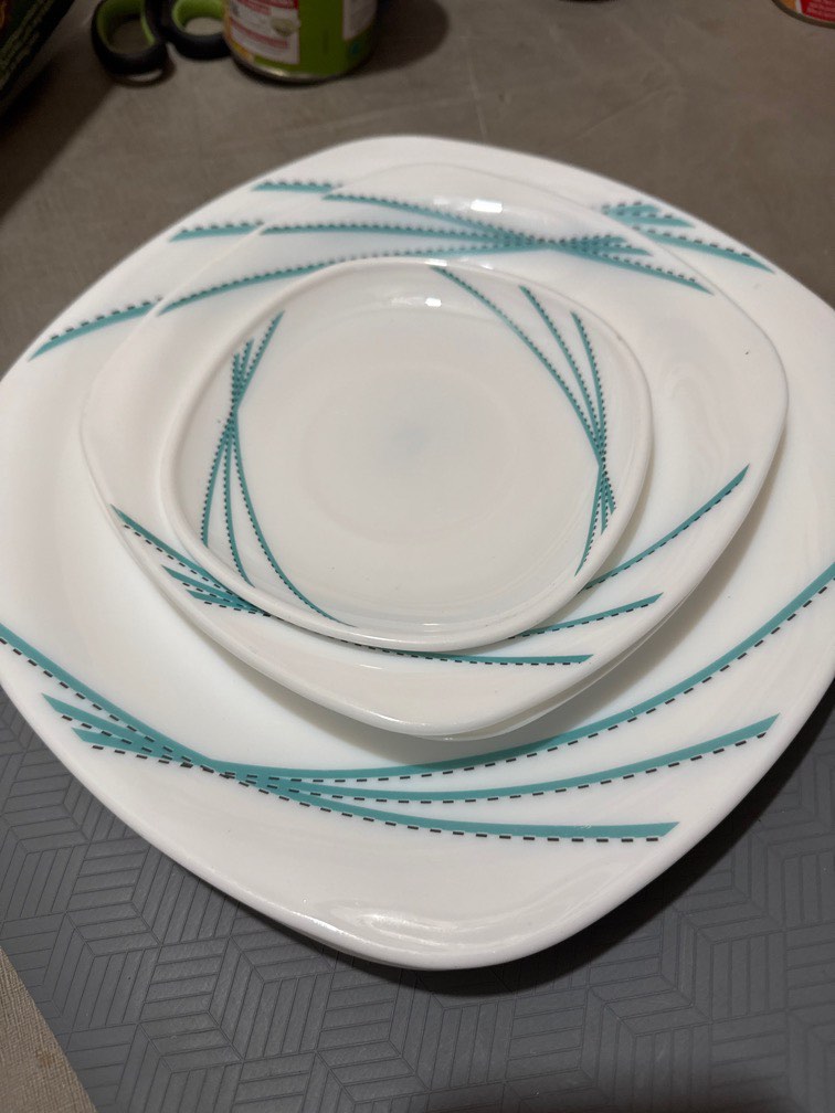 Omega plates, Furniture & Home Living, Kitchenware & Tableware ...