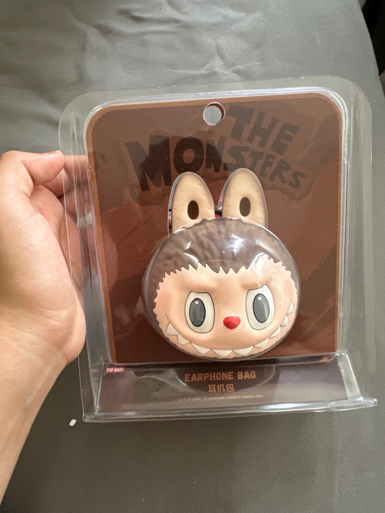 pouch/airpods case labubu, Telepon Seluler & Tablet, Aksesoris Tablet ...