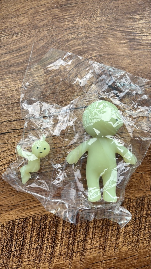 Smiski: Series 1 Hiding, Hobbies & Toys, Toys & Games on Carousell