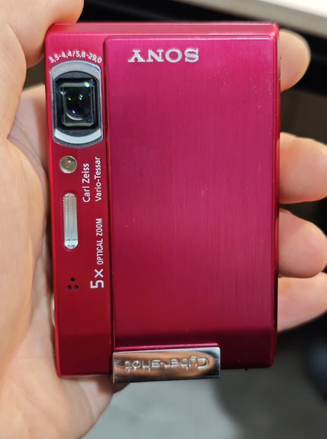 Sony T100 Retro CCD Camera, Photography, Cameras on Carousell