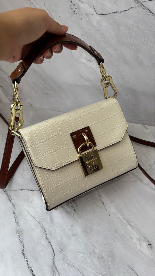 Steve Madden Emaline Crossbody Bag White, Barang Mewah, Tas & Dompet di ...