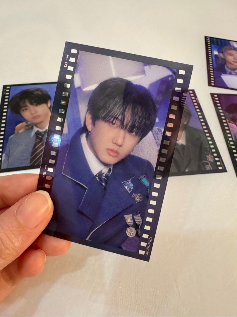 Stray Kids - WATERPROOF CAMERA and PHOTOCARDS - SKZ'S MAGIC SCHOOL in ...