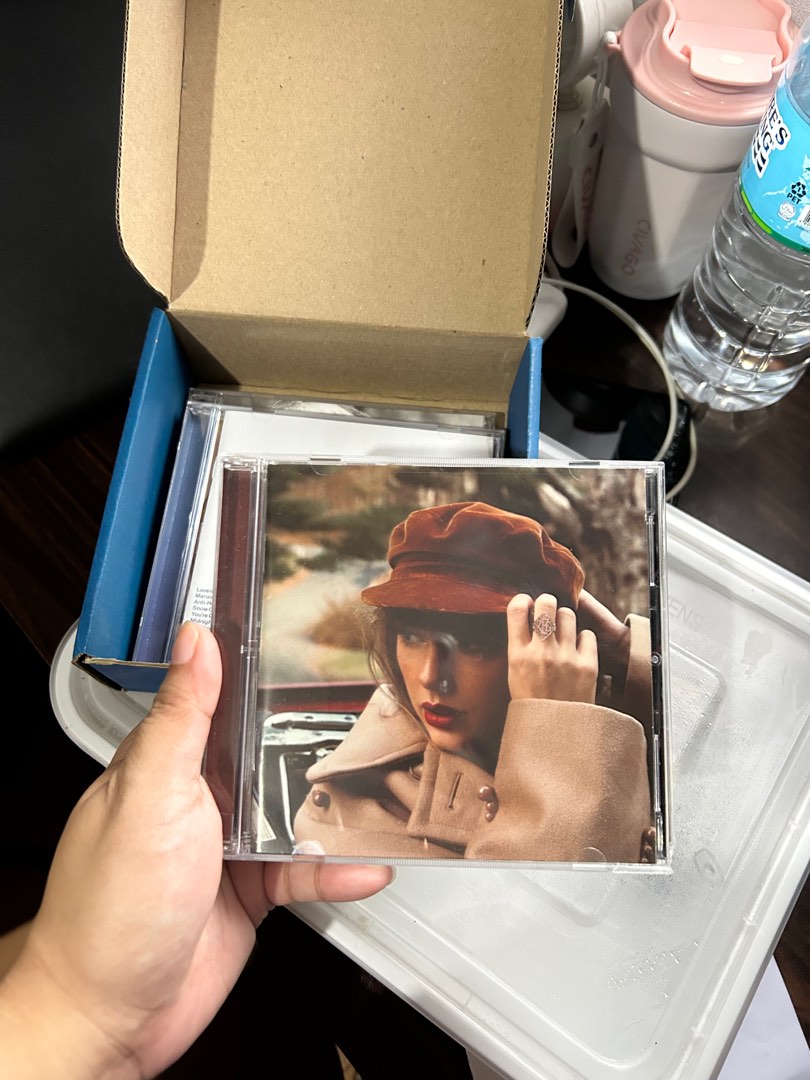 Taylor Swift CDs, Hobbies & Toys, Music & Media, CDs & DVDs on Carousell