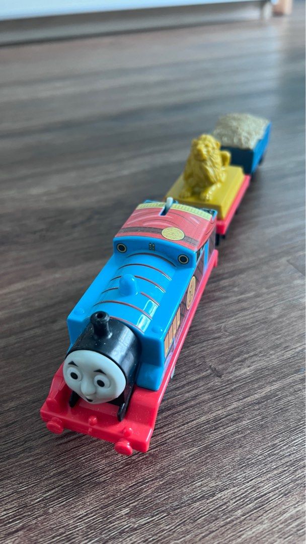 Thomas & Friends Track Master Armored Thomas Motorized Engine with ...