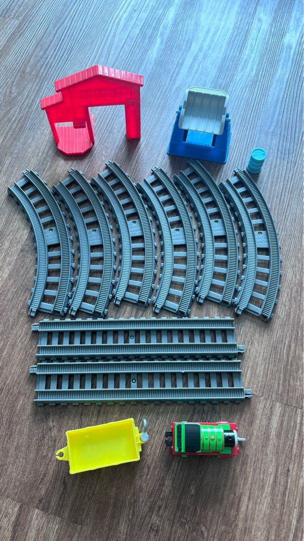 Thomas and Friends TrackMaster Push Along Percy's Barrel Drop Playset ...