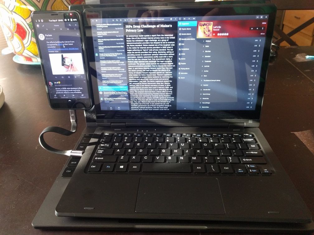 Uperfect X Mini 11 inch Lapdock Portable Monitor, Computers & Tech ...