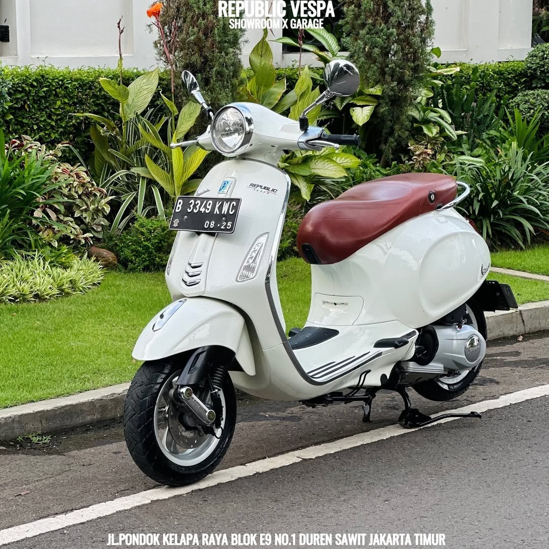 Vespa PRIMAVERA 150 3V tahun 2015 warna White PERFECT CONDITION., Motor di Carousell