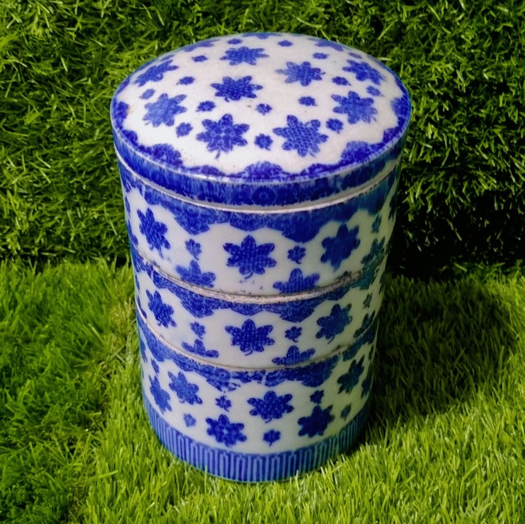 Vintage Chinese Stacking Container, Hobbies & Toys, Collectibles ...