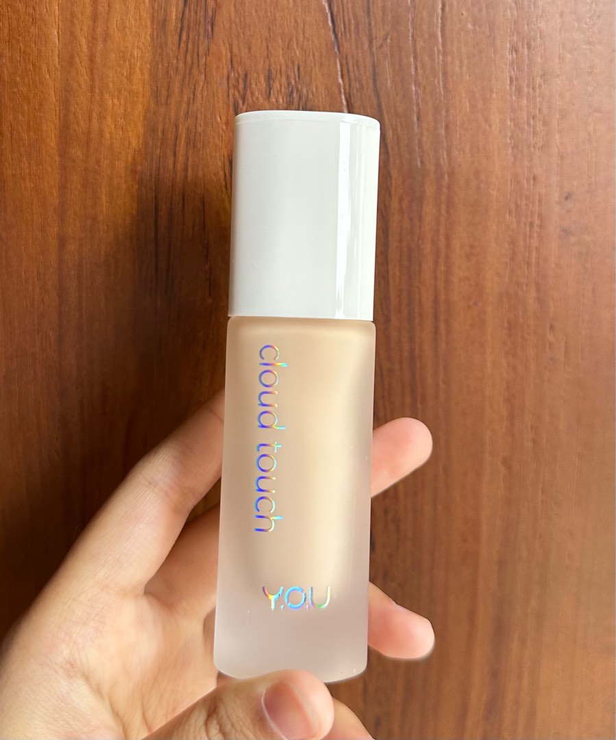 YOU Cloud Touch Blurring Skin Tint N402 Shell Ivory, Kesehatan ...