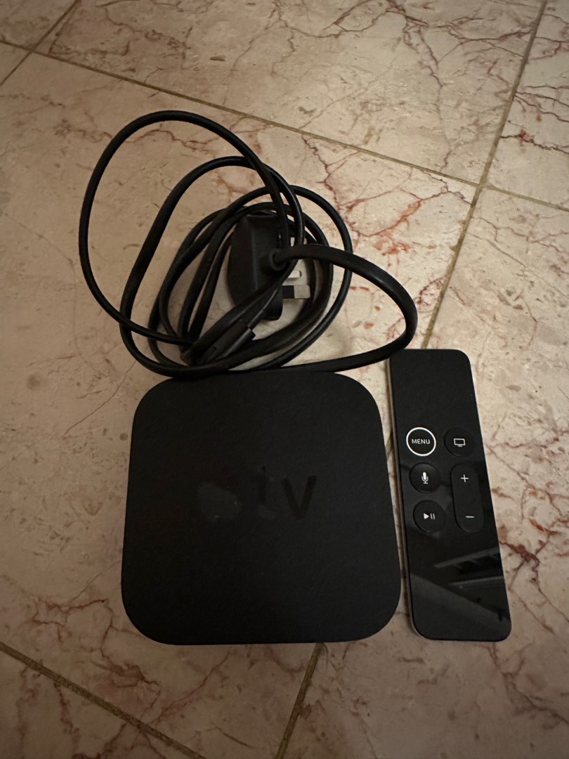 Apple TV 4K 1st gen model number A1842, 家庭電器, 電視 & 其他娛樂, 串流媒體及集線器 ...
