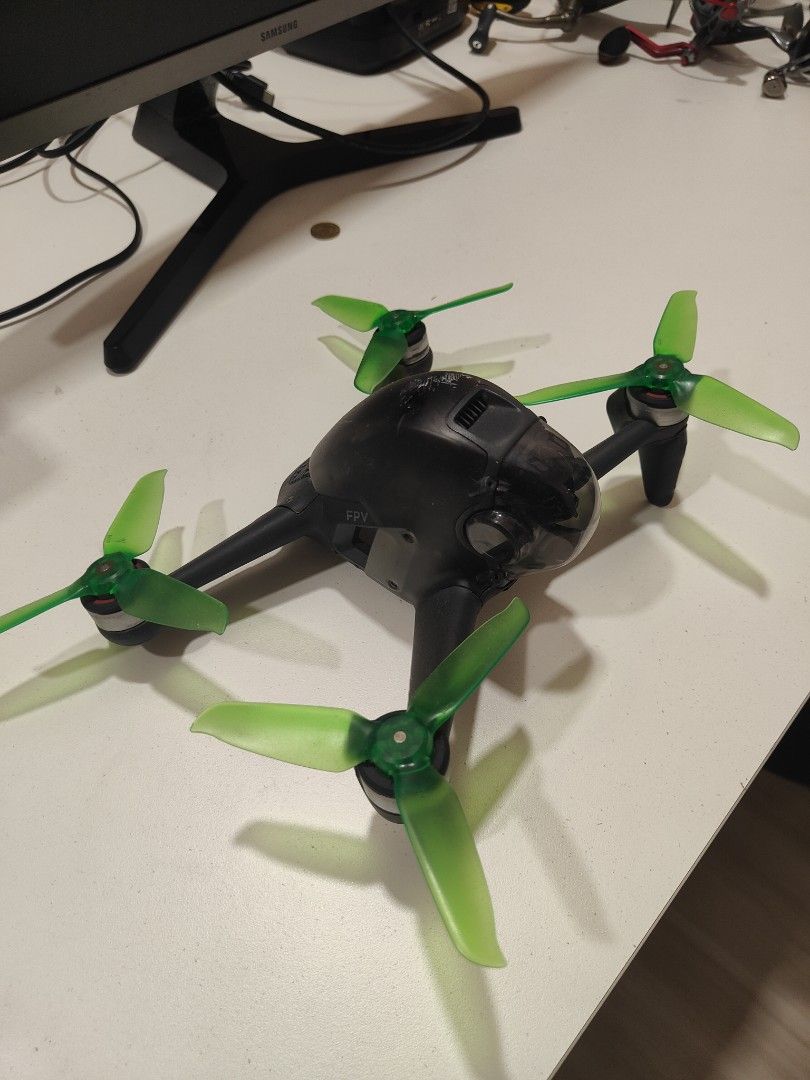 DJI fpv (broken), Photography, Drones on Carousell