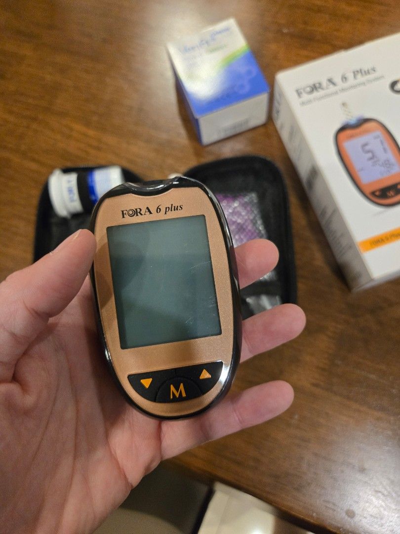 Fora 6 plus blood glucose monitor full set free lance, Health ...
