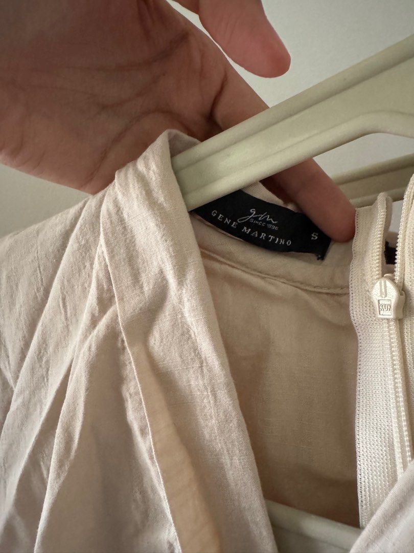 Gene Martino Linen Kurung with Flower Beaded Button Raya 2025, Women's ...