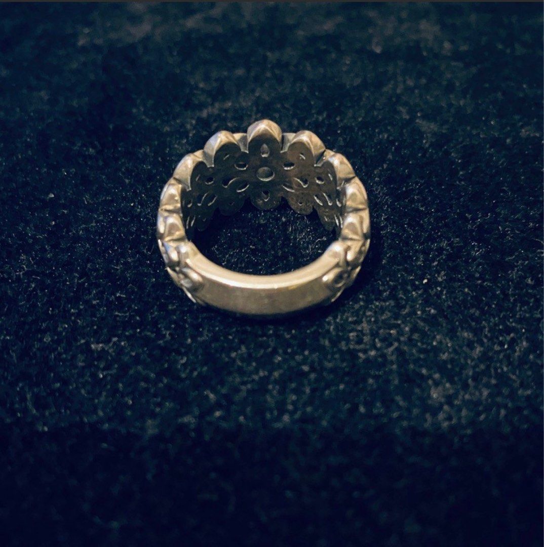 Good Art Hlywd Frida ring US10, 名牌, 飾物及配件 - Carousell