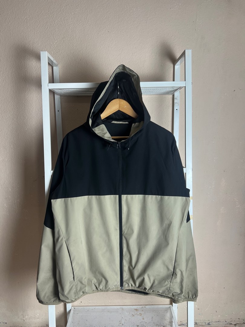 Gu two tone windbreaker, Men's Fashion, Coats, Jackets and Outerwear on ...