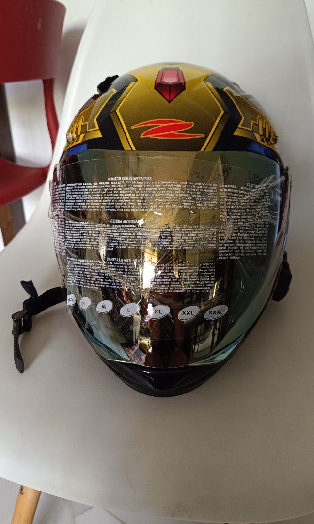 Helmet Zeus Gundam, Auto Accessories on Carousell