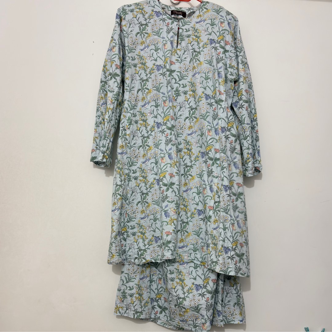 Kurung Pahang Cotton Sireh Pinang, Women's Fashion, Muslimah Fashion ...