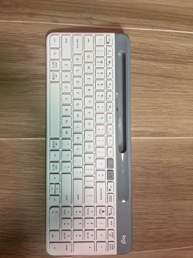 Logitech Keyboard k580, 電腦＆科技, 電腦周邊及配件, 電腦鍵盤及相關產品 - Carousell