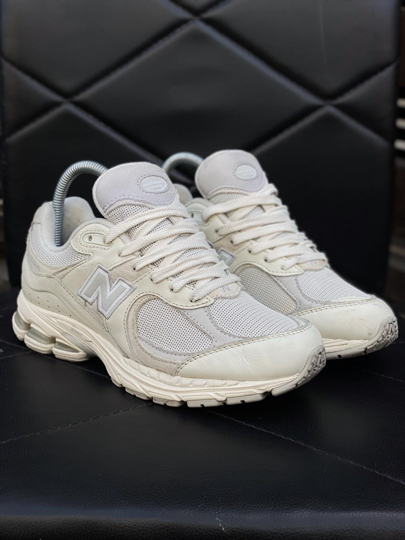 New Balance 2002r, Women's Fashion, Footwear, Sneakers on Carousell