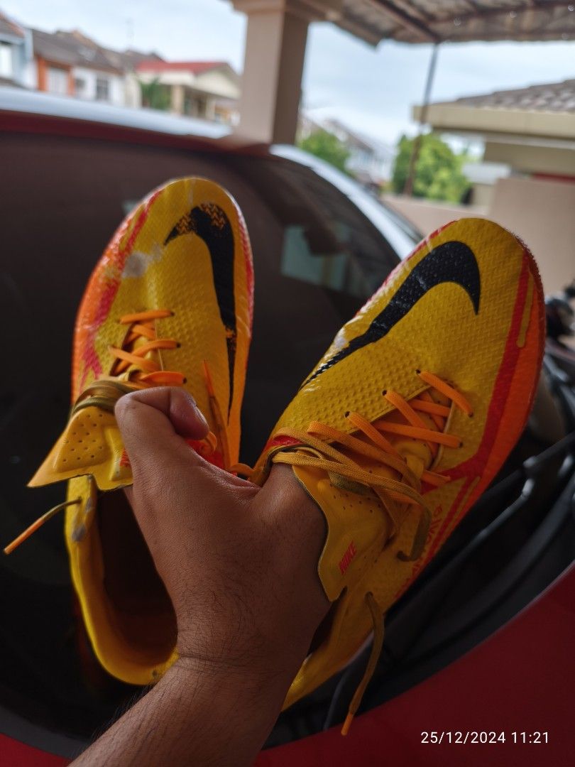 Kasut futsal Nike Phantom GT2 Academy DF IC Laser Orange, Men's Fashion ...