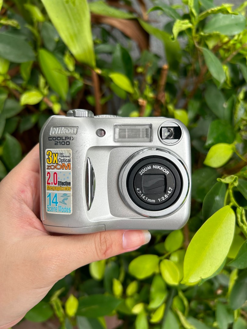 Nikon coolpix 2100 Digicam, Photography, Cameras on Carousell