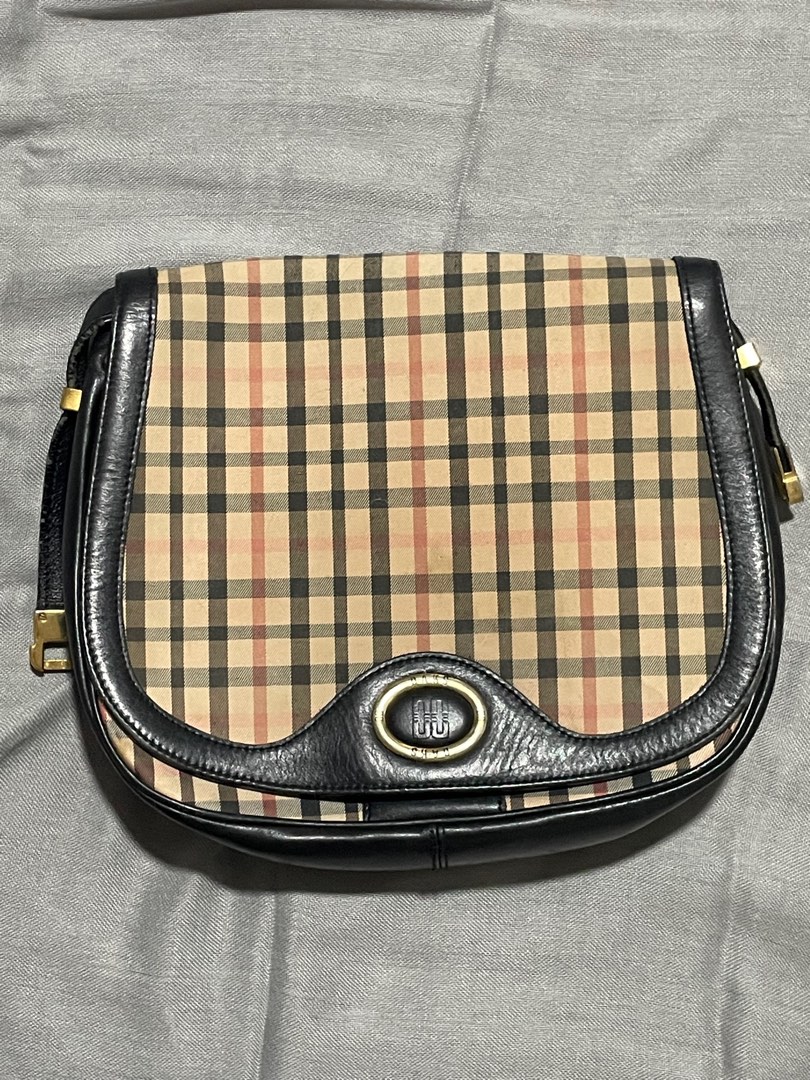 Original authentic DAKS shoulder bag black, Women's Fashion, Bags ...