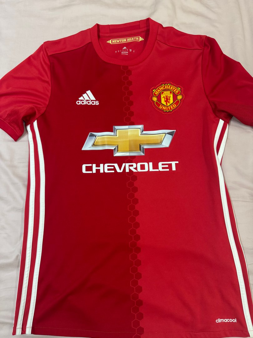 Original size S Manchester United home kit 16/17, Men's Fashion ...
