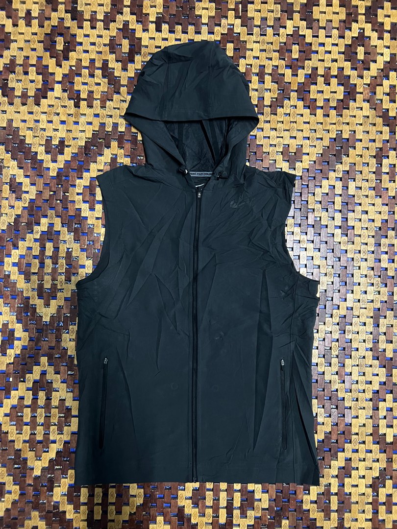 Pit 20 labuh 25 nike pro training hoodie, Men's Fashion, Coats, Jackets ...