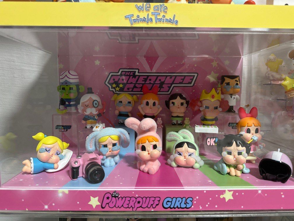 Popmart Powerpuff Girls full set figurine and display case, Hobbies ...